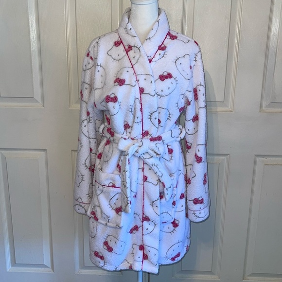 Hello Kitty | Intimates & Sleepwear | Hello Kitty By Sanrio White Plush ...